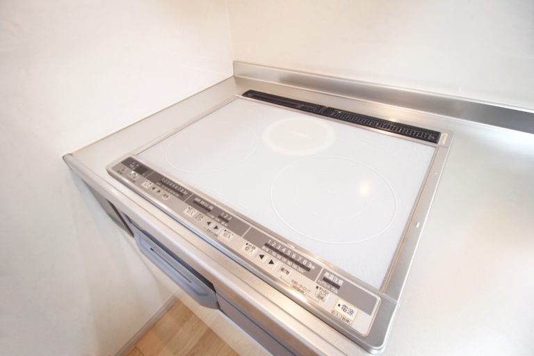 IHコンロ(調理器)が点かない？故障以外に考えられる原因と耐用年数 - みやへい不動産